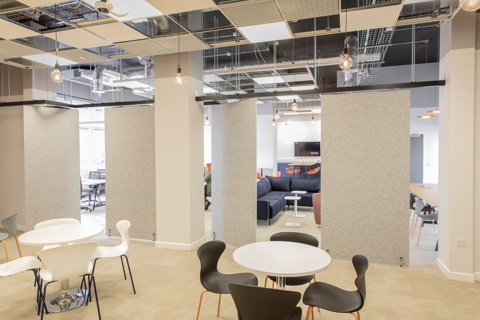 How Incorporating a Town Hall Space can Maximise your Office Asset ...